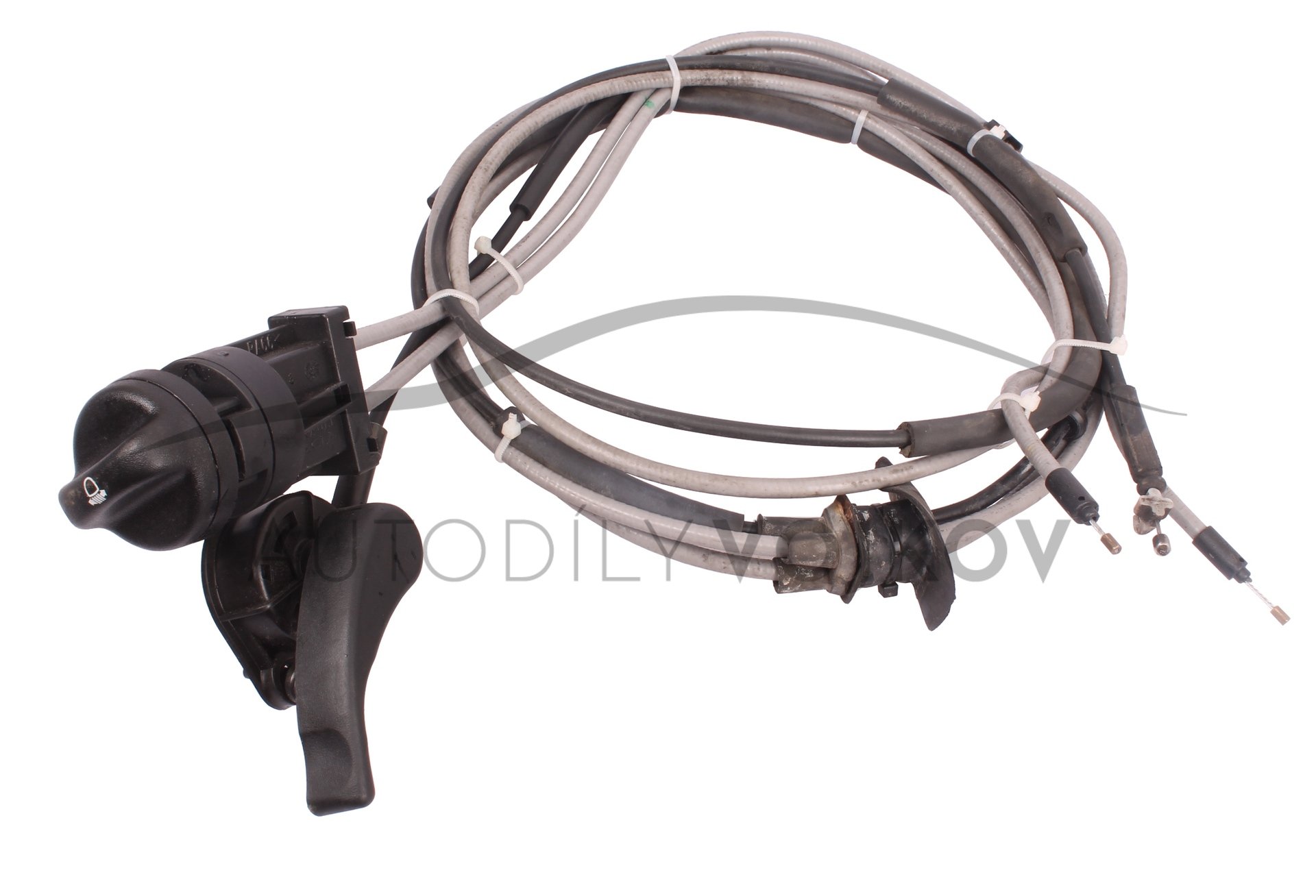 ovládání předních světel - lanko otvírání kapoty